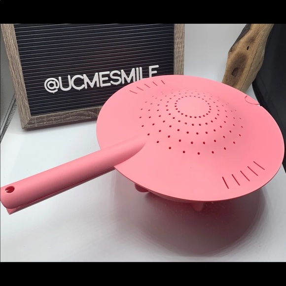 Tupperware | Kitchen | Tupperware Double Colander With Handle | Poshmark